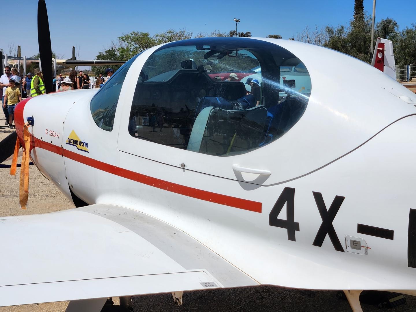 Grob G-120A ( ISRAELI NICKNAME "SNUNIT" ) - Props - форум моделистов ...